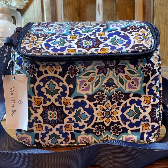 Vera Bradley | Bags | Vera Bradley Lisbon Medallion Cool Insulated Stay ...